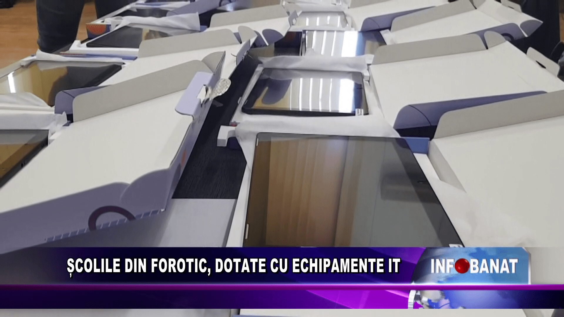 Școlile din Forotic, dotate cu echipament IT – Banat TV | ține cu tine