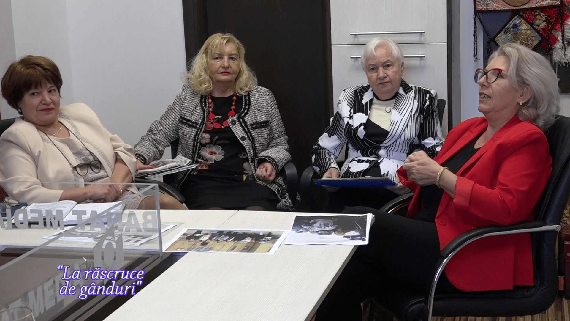 La răscruce de gânduri – Ariana Jianu, Maria Radu Novac, Iuliana Benga ...